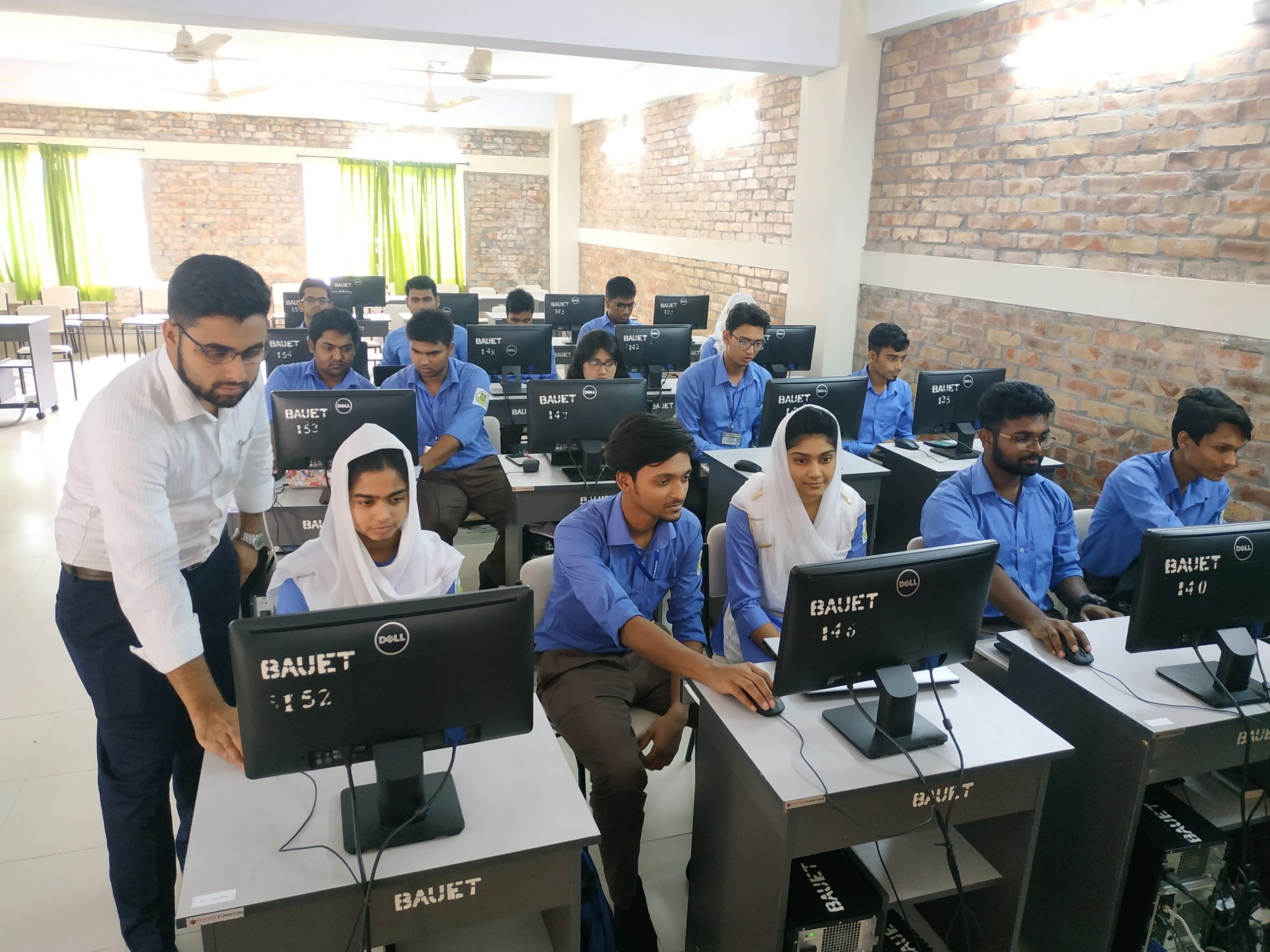 Software Engineering (SE) Lab - Department of Information and ...